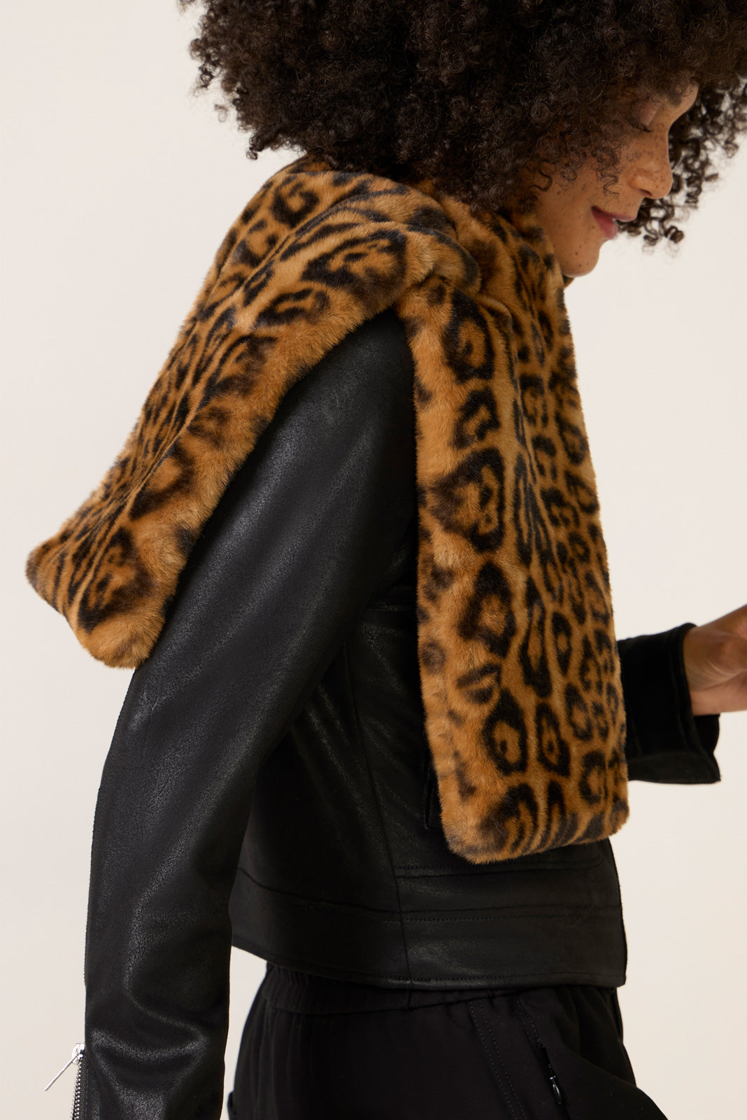 Kai Leopard Scarf