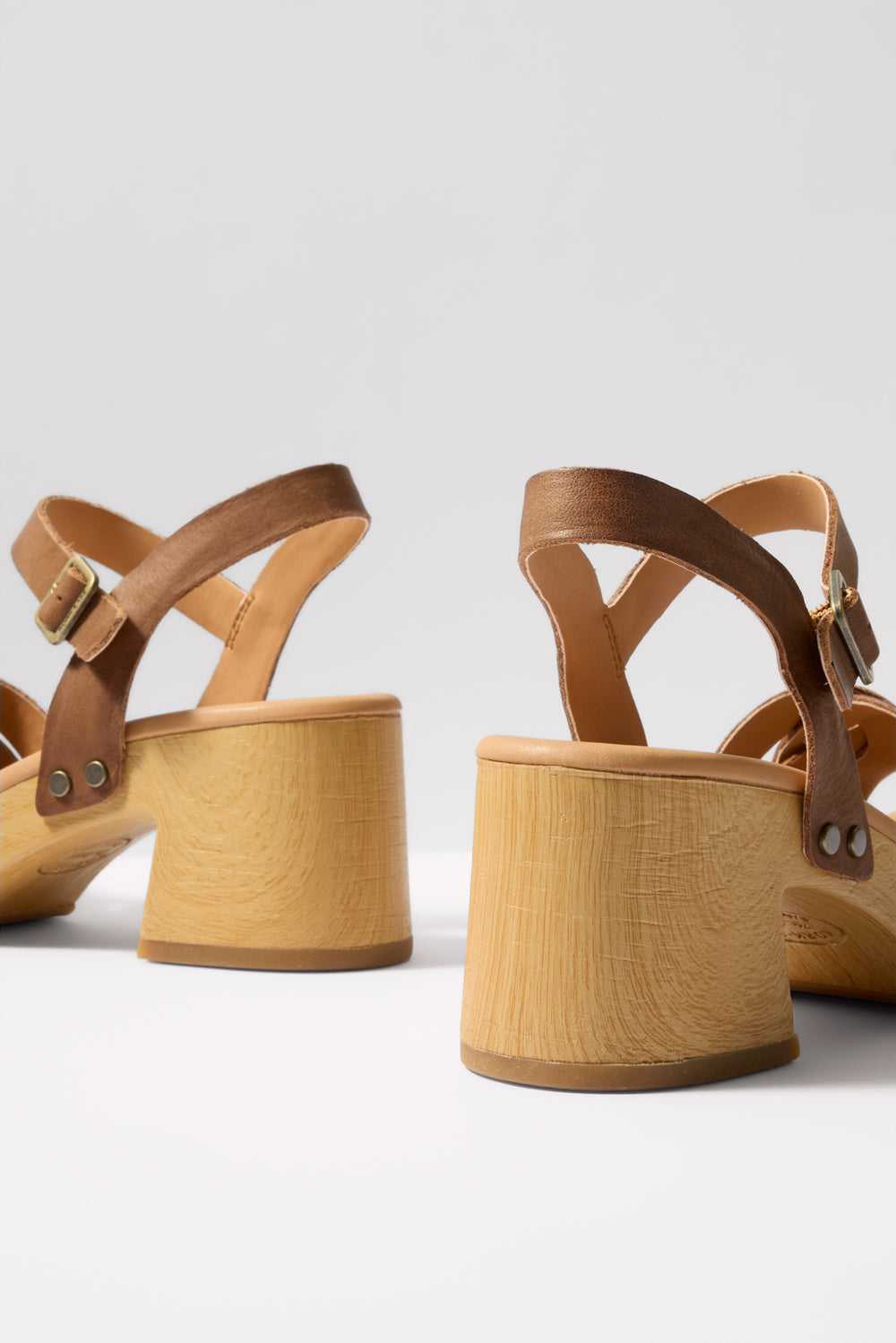 Ester Sandal