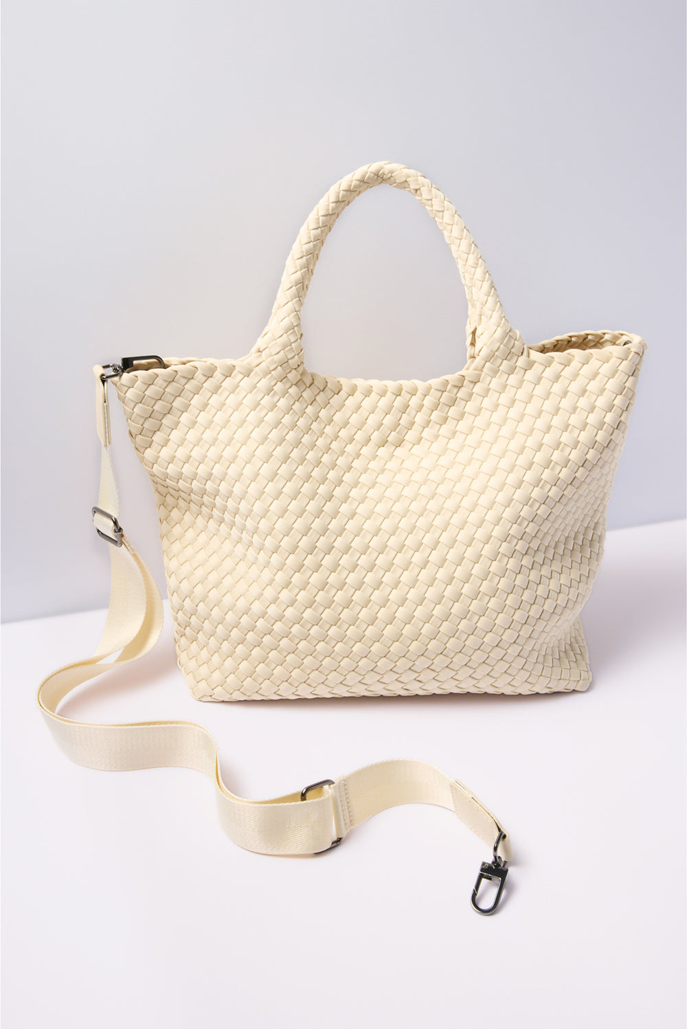 Sky`s The Limit Medium Tote