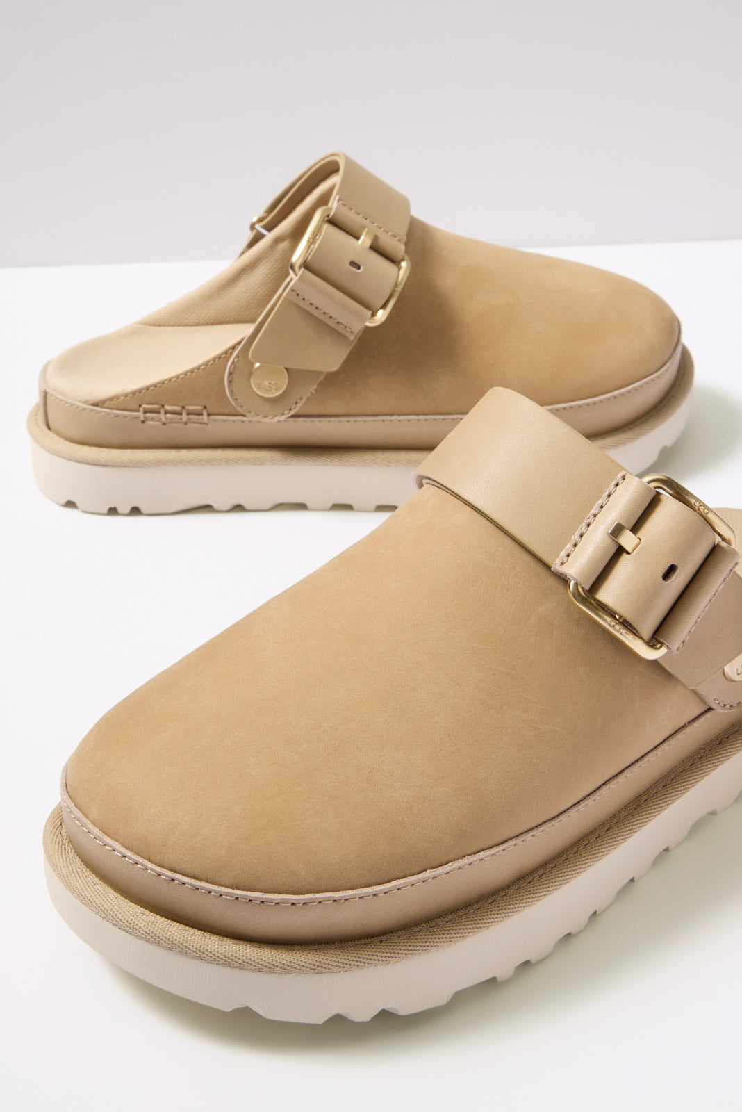 Goldenstar Villa Clog